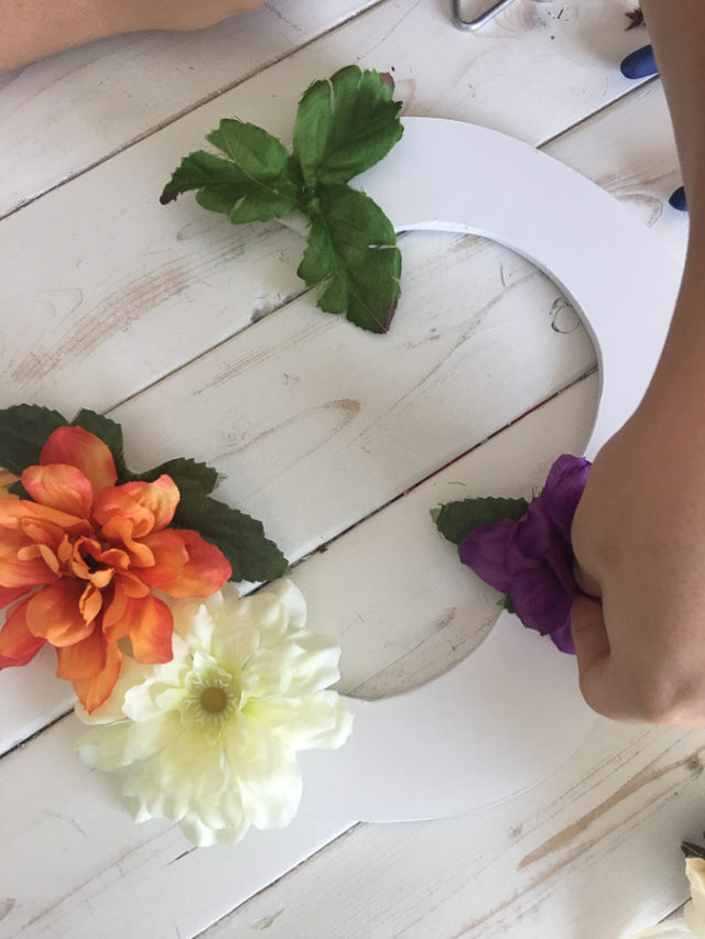 How to Make A Floral Monogram Letter - Everyday Megan